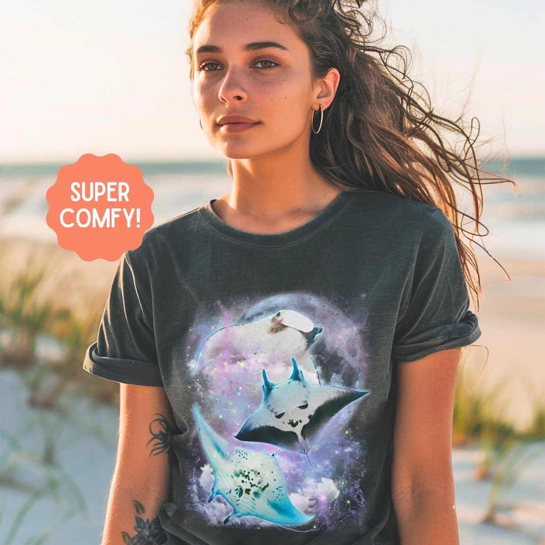 Moon Manta Ray Bootleg Vintage Graphic Tee, Marine Biology Fun Band ...