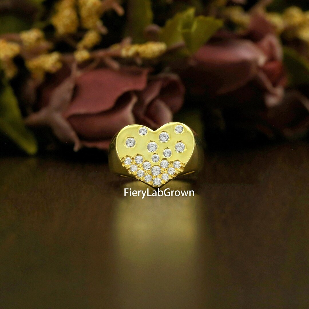 14k Gold CVD Diamond Signet Ring | Round Cut Eco Friendly Diamond Ring ...