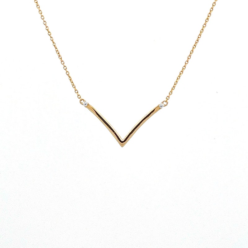 V Necklace - Etsy
