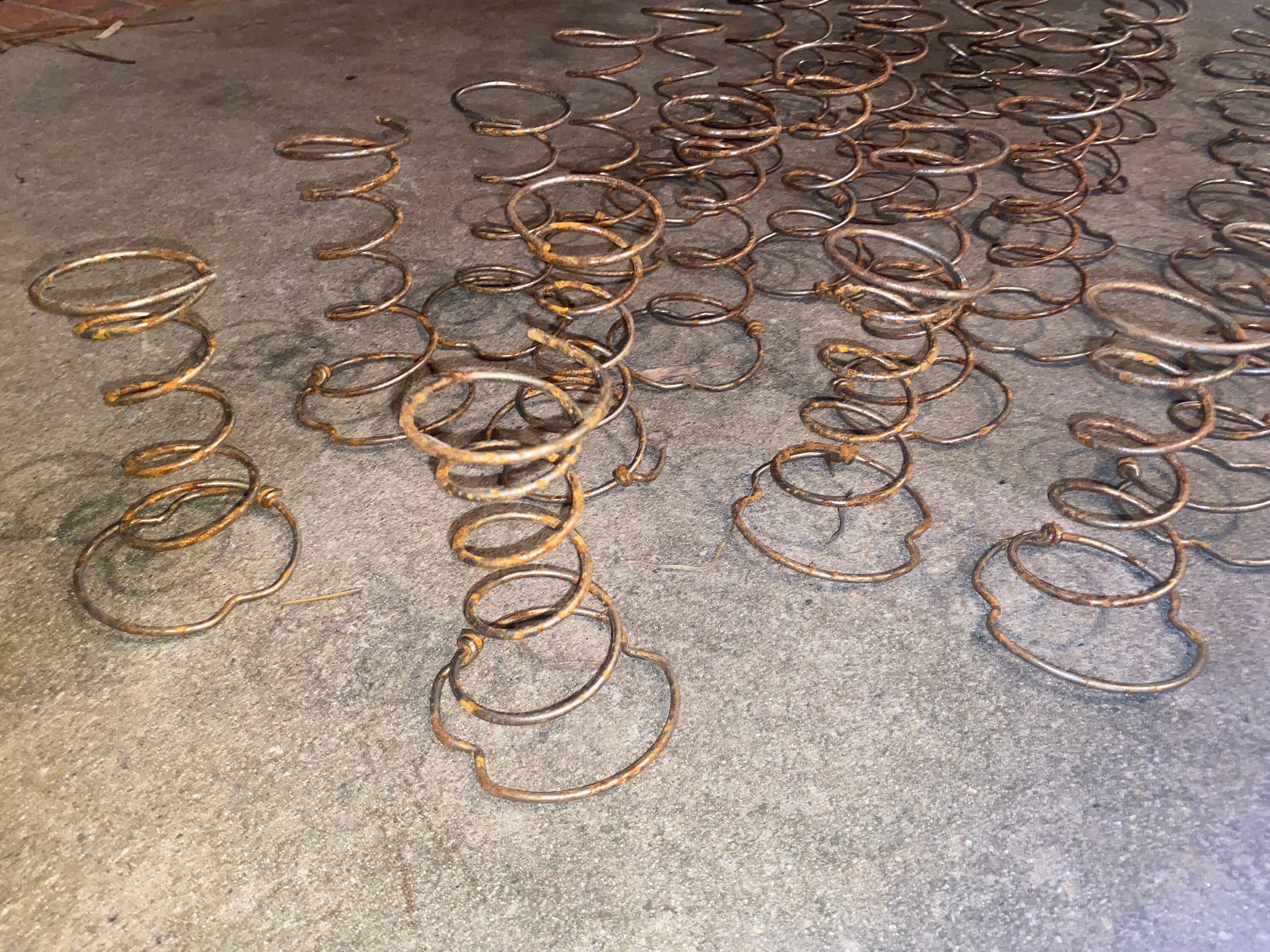 Vintage Rusty Bed Springs. Two Styles. Diy Crafts. Home Decor 2.50 Each ...