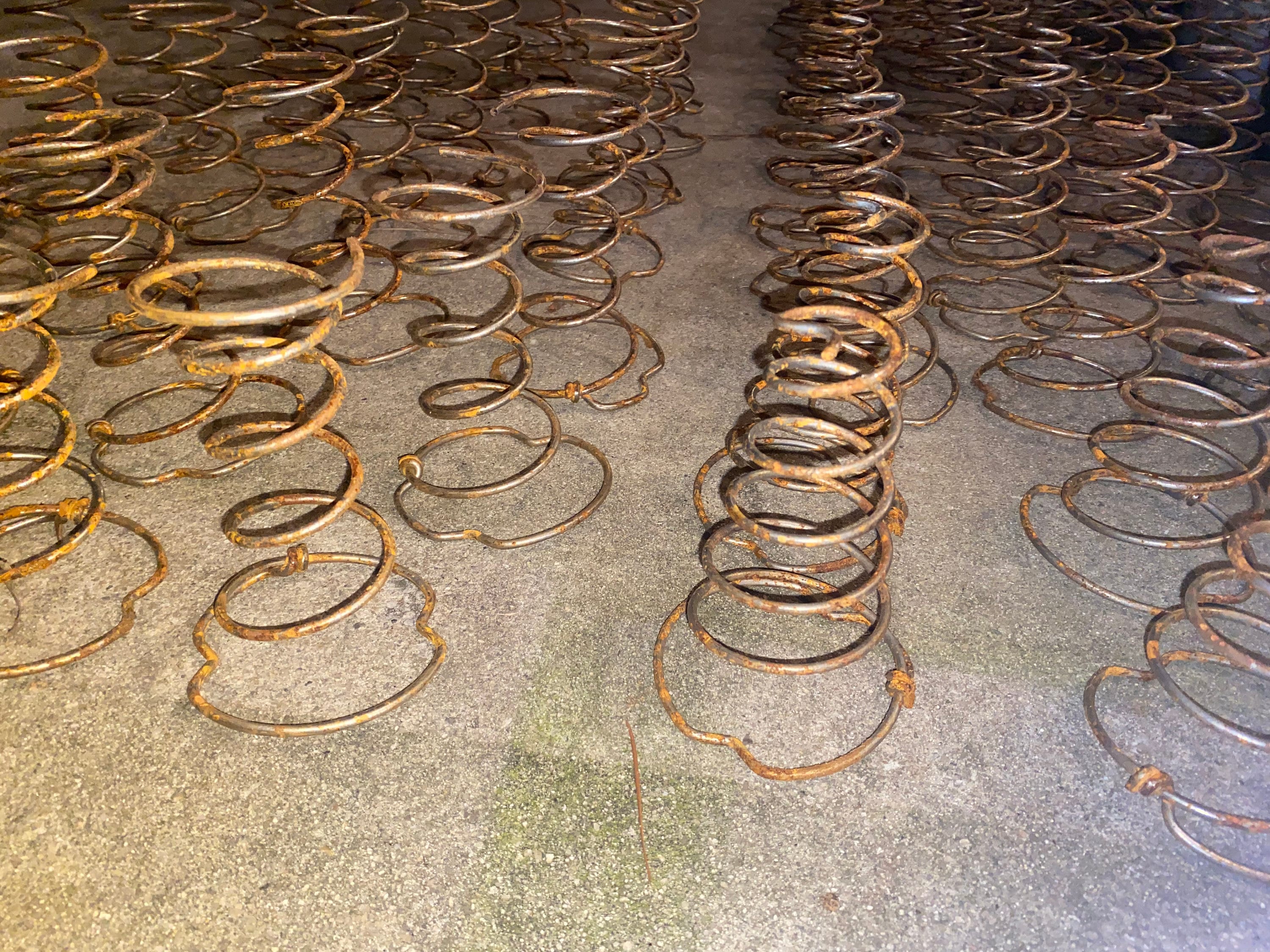 Vintage Rusty Bed Springs. Two Styles. Diy Crafts. Home Decor 2.50 Each ...