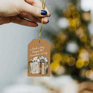 Printable Gift Tags for Book Gifts | Book Lover Gift Tags, Cottagecore ...