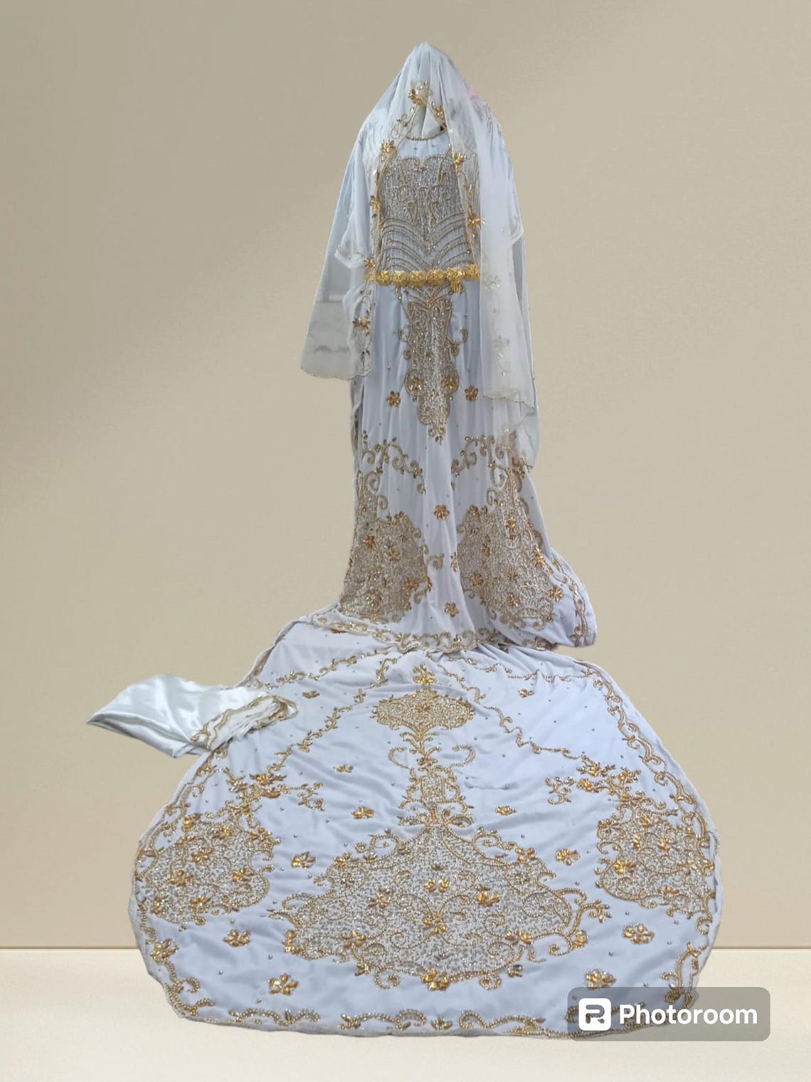 Black Velvet Bridal Dirac: Somali Wedding Dress With Gold Embroidery - Etsy