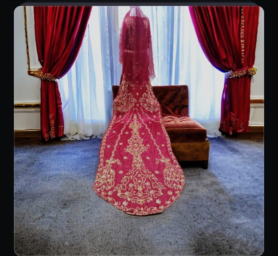 Black Velvet Bridal Dirac: Somali Wedding Dress With Gold Embroidery - Etsy