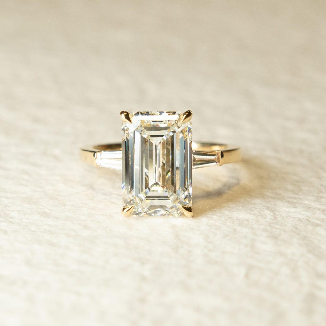 Three Stone 3CT Emerald Cut Moissanite Engagement Ring Solitaire ...