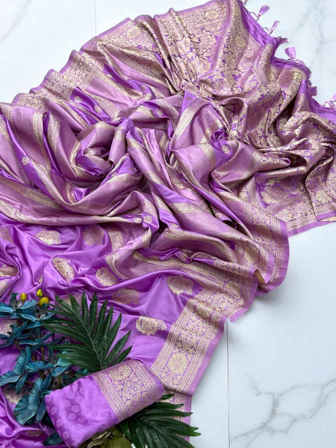 Hand-dyed Satin Silk Saree: Heavy Banarasi Zari Weaving, Wedding Sari ...