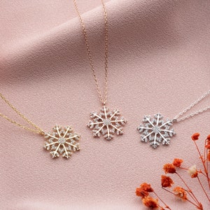 Silver Snowflake Necklace, Sparkling Winter Jewelry, Snowy Day ...
