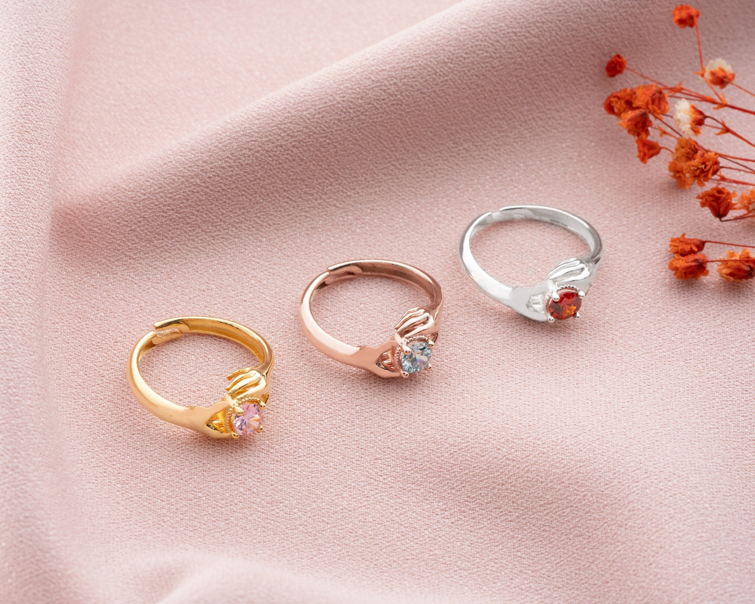 Chic and Elegant Love Hug Ring, Gold Adjustable Embracing Hands ...