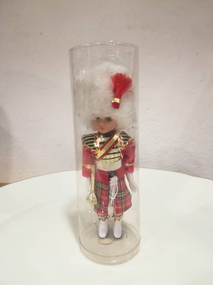 Vintage Toy Soldier Doll From the British Royal Guard With Blinking ...