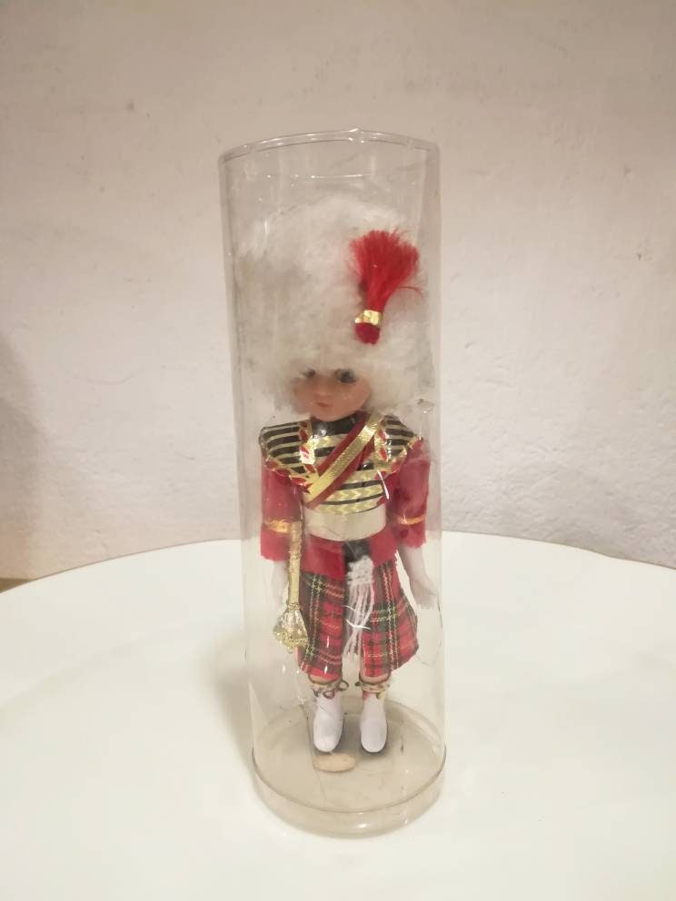 Vintage Toy Soldier Doll From the British Royal Guard With Blinking ...