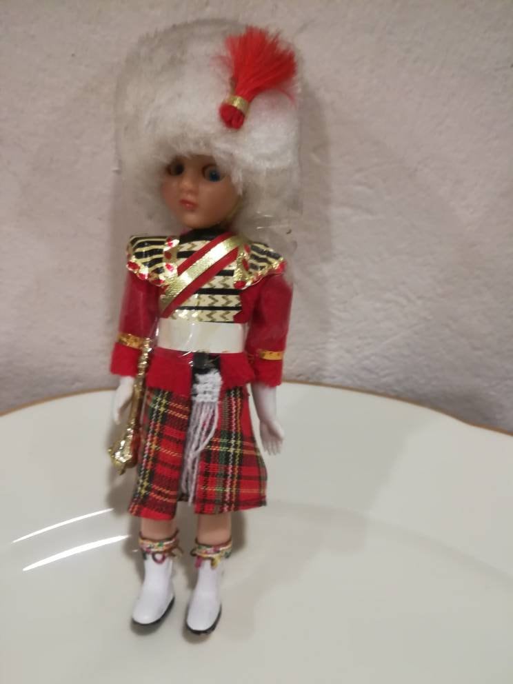 Vintage Toy Soldier Doll From the British Royal Guard With Blinking ...