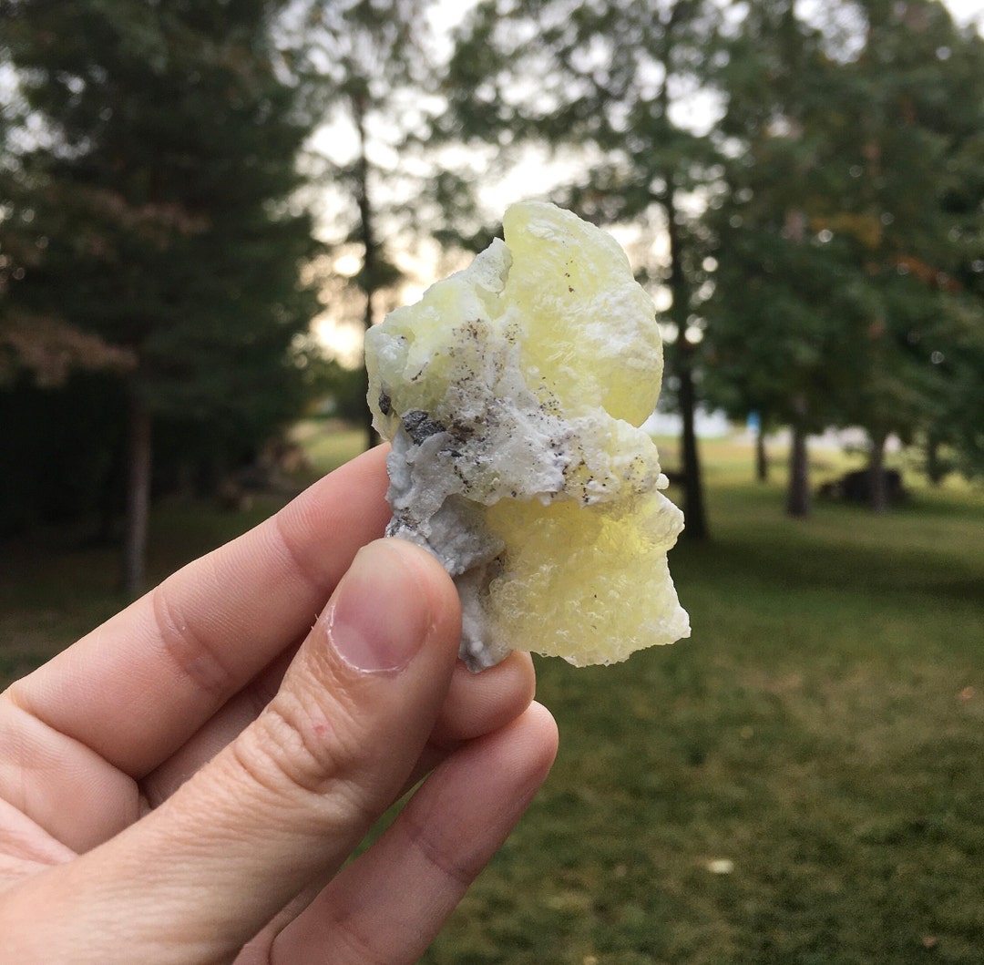 Brucite Specimen (crystal, Mineral, Specimen, Present, Anniversary ...