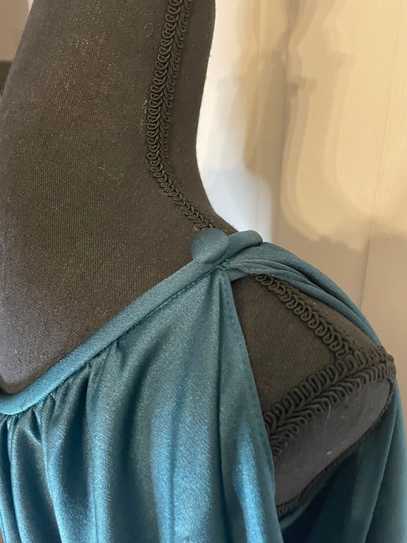 Vintage Emerald “Dancing Queen” Pleated Floor-Length … - Gem