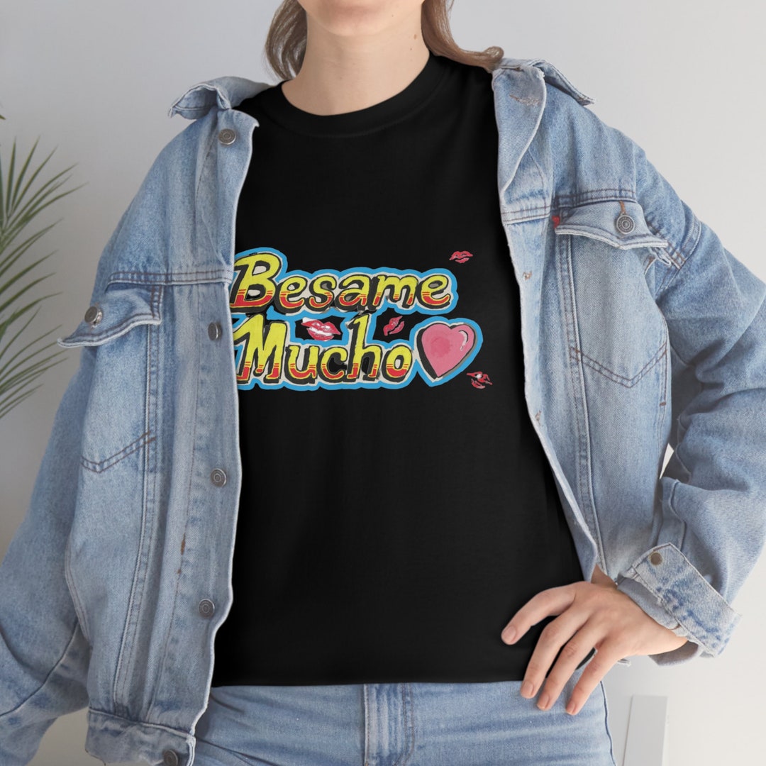 Besame Mucho Fest Merch Tee Shirt T-shirt at Dodger Stadium December ...