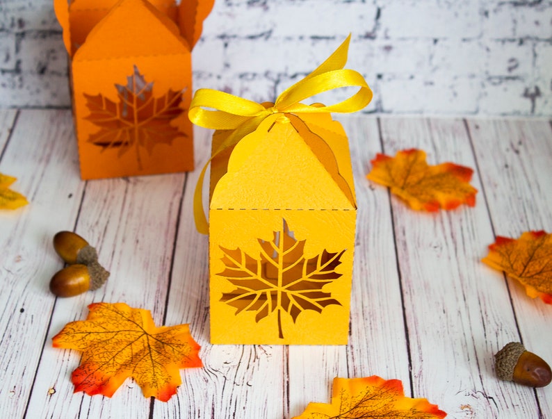 Maple Leaf Box Template Fall Wedding Box Svg Gift Box - Etsy UK