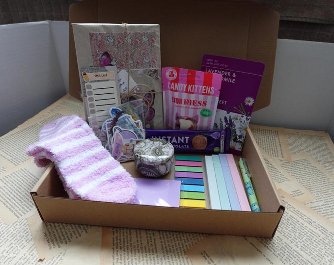 Book Lovers Box - Etsy