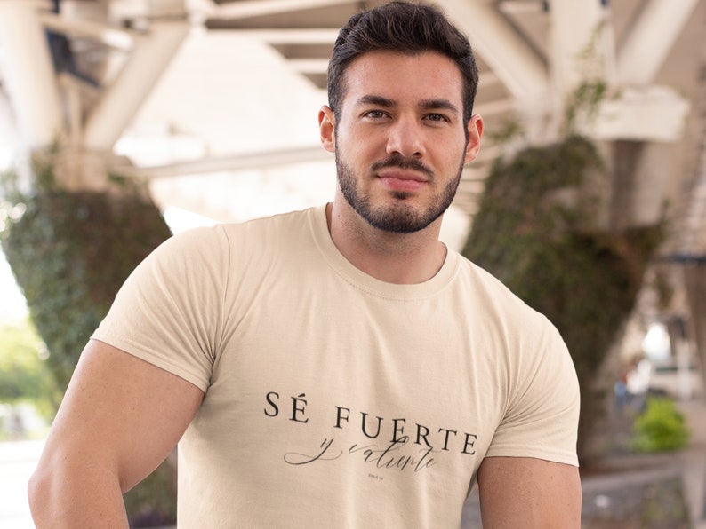 Se Fuerte Y Valiente Shirt - Christian Spanish - Joshua 1:9 - Etsy