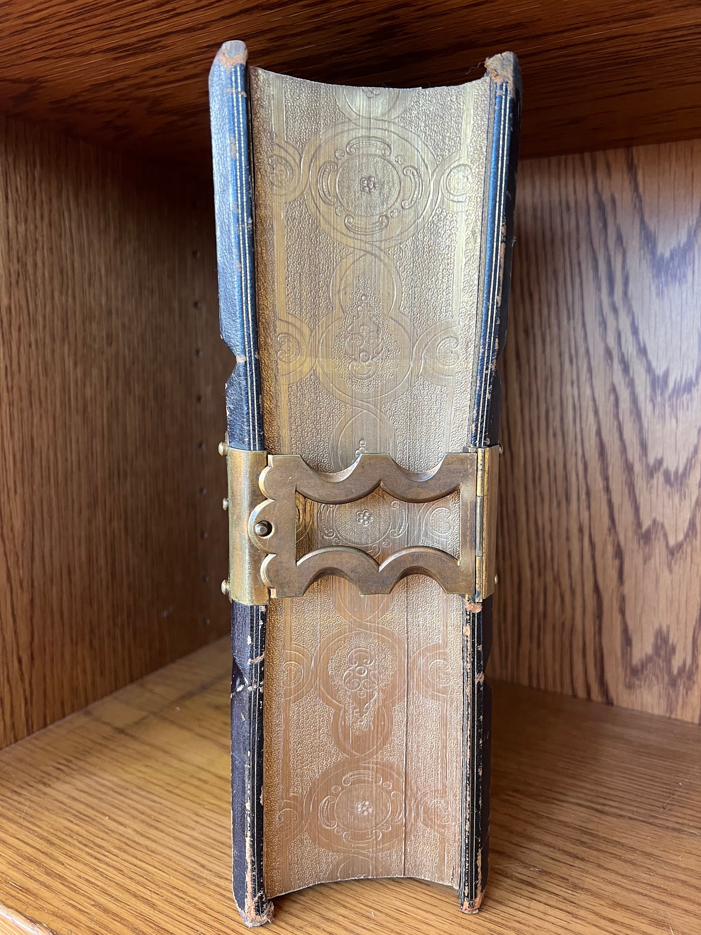 Family Holly Bible Philadelphia J.b.lippicott &co 1860 With Gilding and ...