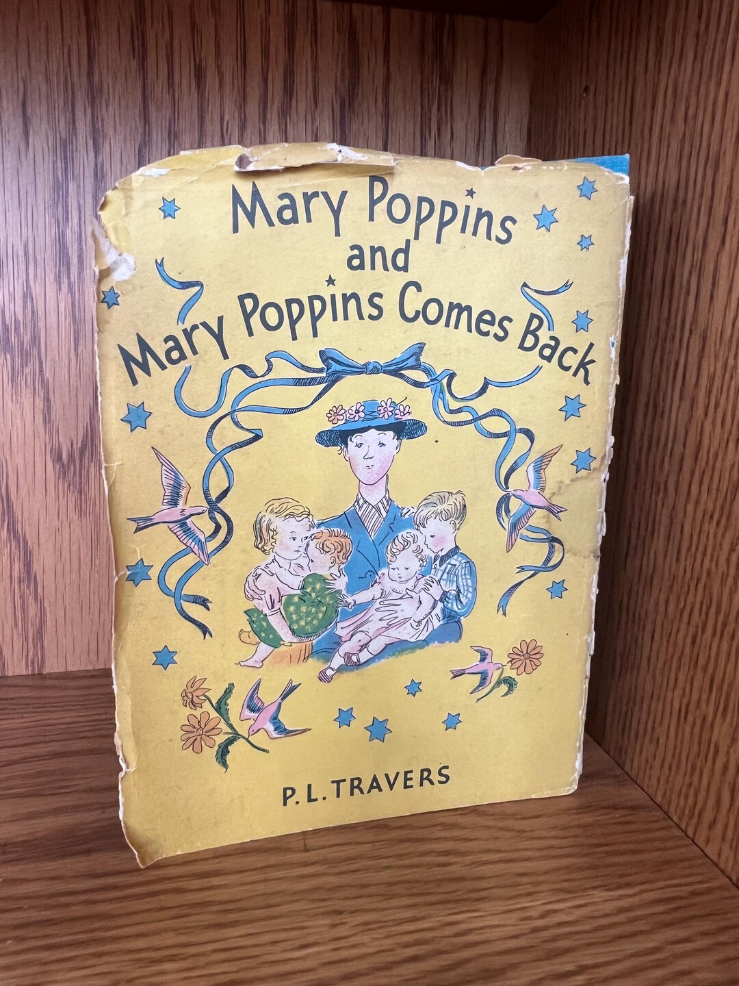 Mary Poppins and Mary Poppins Comes Back by P.L. Travers Illustrated in ...