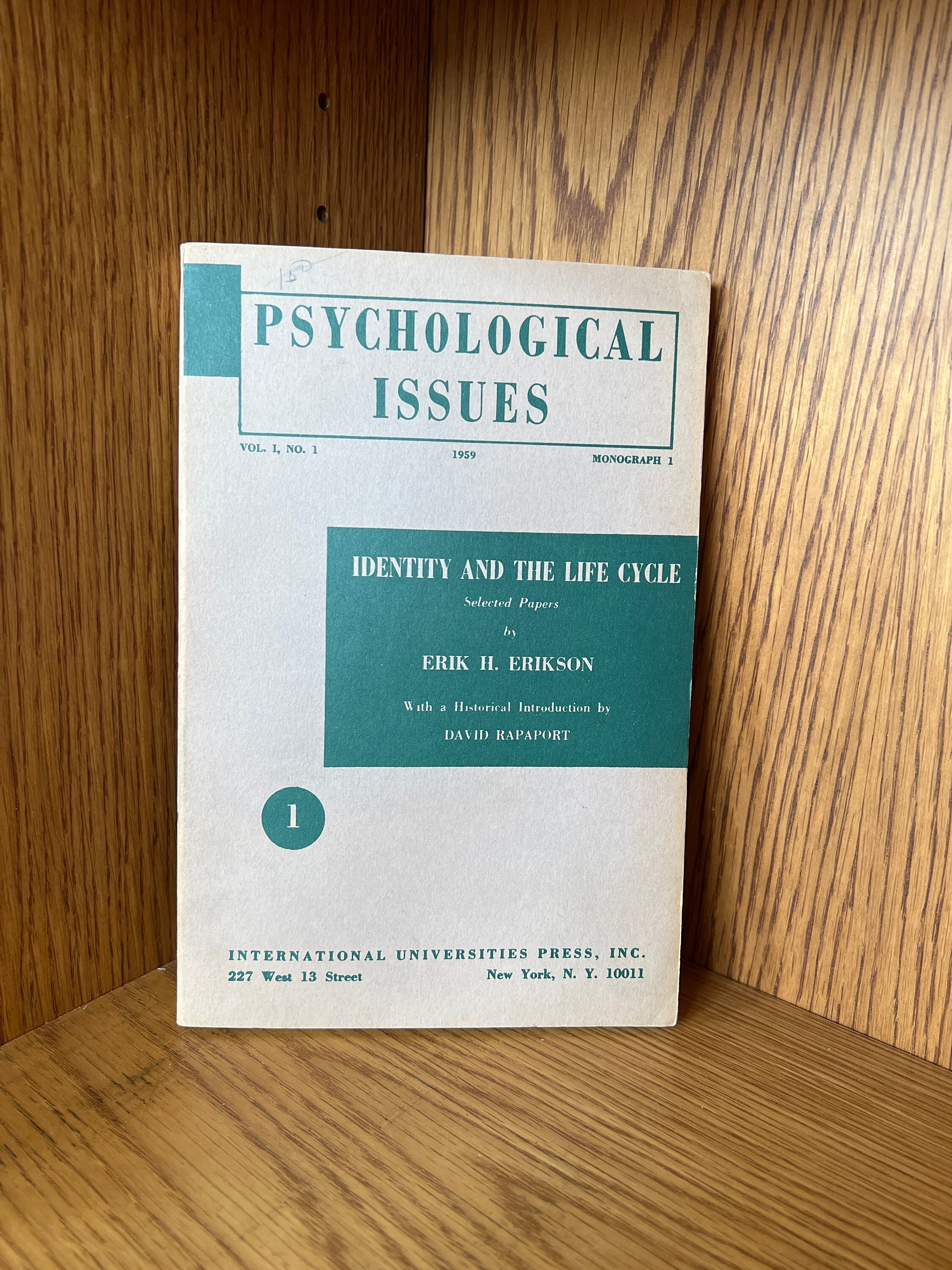 Erik Erikson Books Identity And The Life Cycle