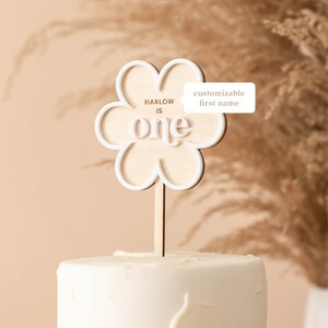 Daisy Cake Topper Flower Custom Name | Acrylic, Personalized, Retro ...