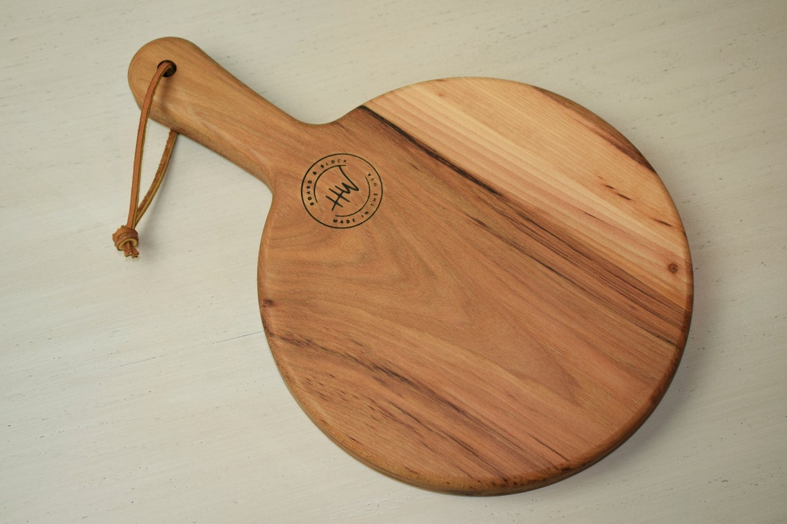 Small Round Cutting Board With Handle - Etsy