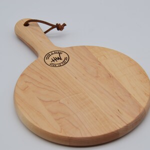 Small Round Cutting Board With Handle - Etsy