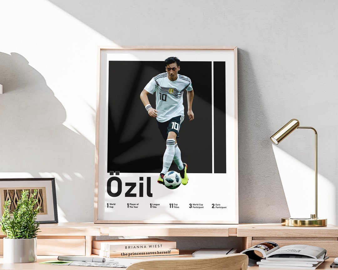 Printable Mesut Özil Poster, German Football Midfielder, Ozil Wall Art ...