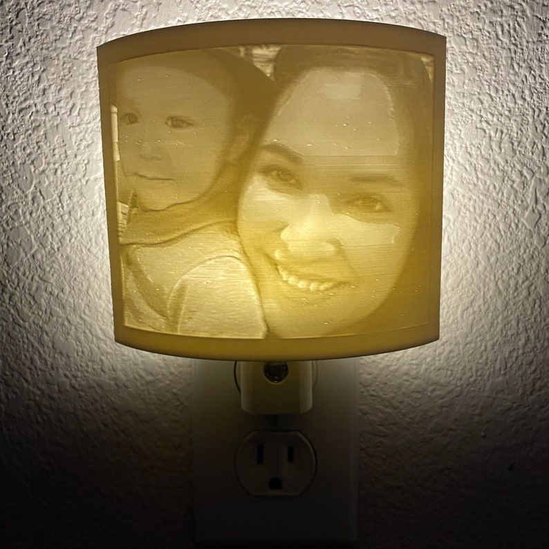 Custom Lithophane Night Light. Printed in White PLA Pro. Light Sensing ...