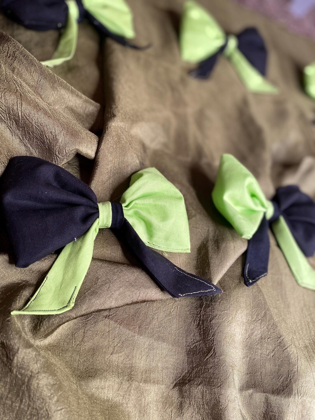 Poison Ivy Bow - Etsy