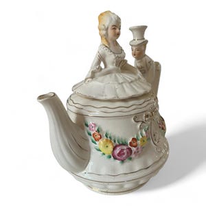 Kitschy Lady Adeline and Lord Chumley Porcelain 1950s Teapot Japan NO ...
