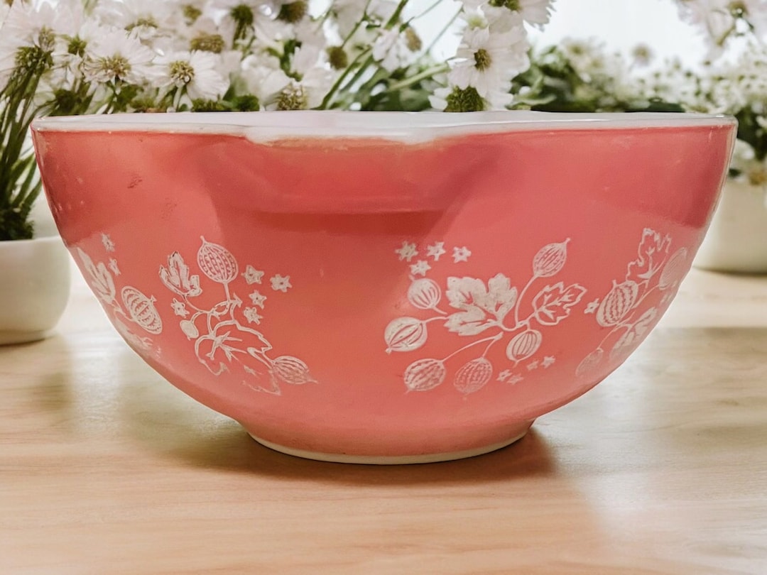 PYREX PINK Gooseberry Cinderella 1 1/2 Quart Bowl Vintage - Etsy