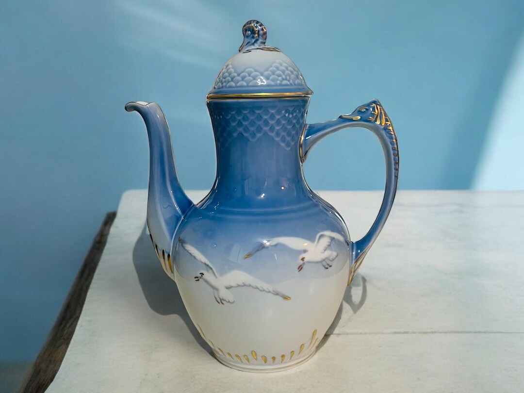 VTG Royal Copenhagen Bing & Grodahl Blue Seagull | Gold Rim Large ...