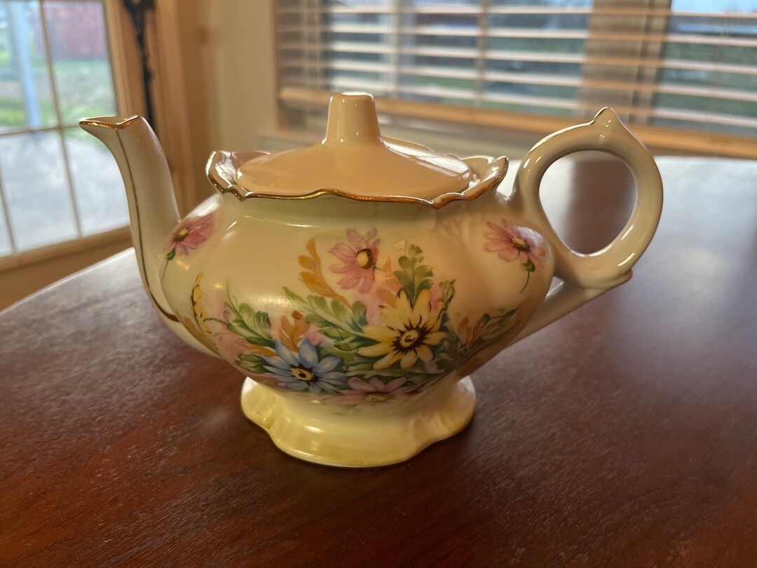 Lefton Green Heritage Teapot With Hand Painted Daisies - Etsy