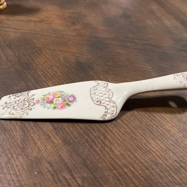 Porcelain Server - Etsy