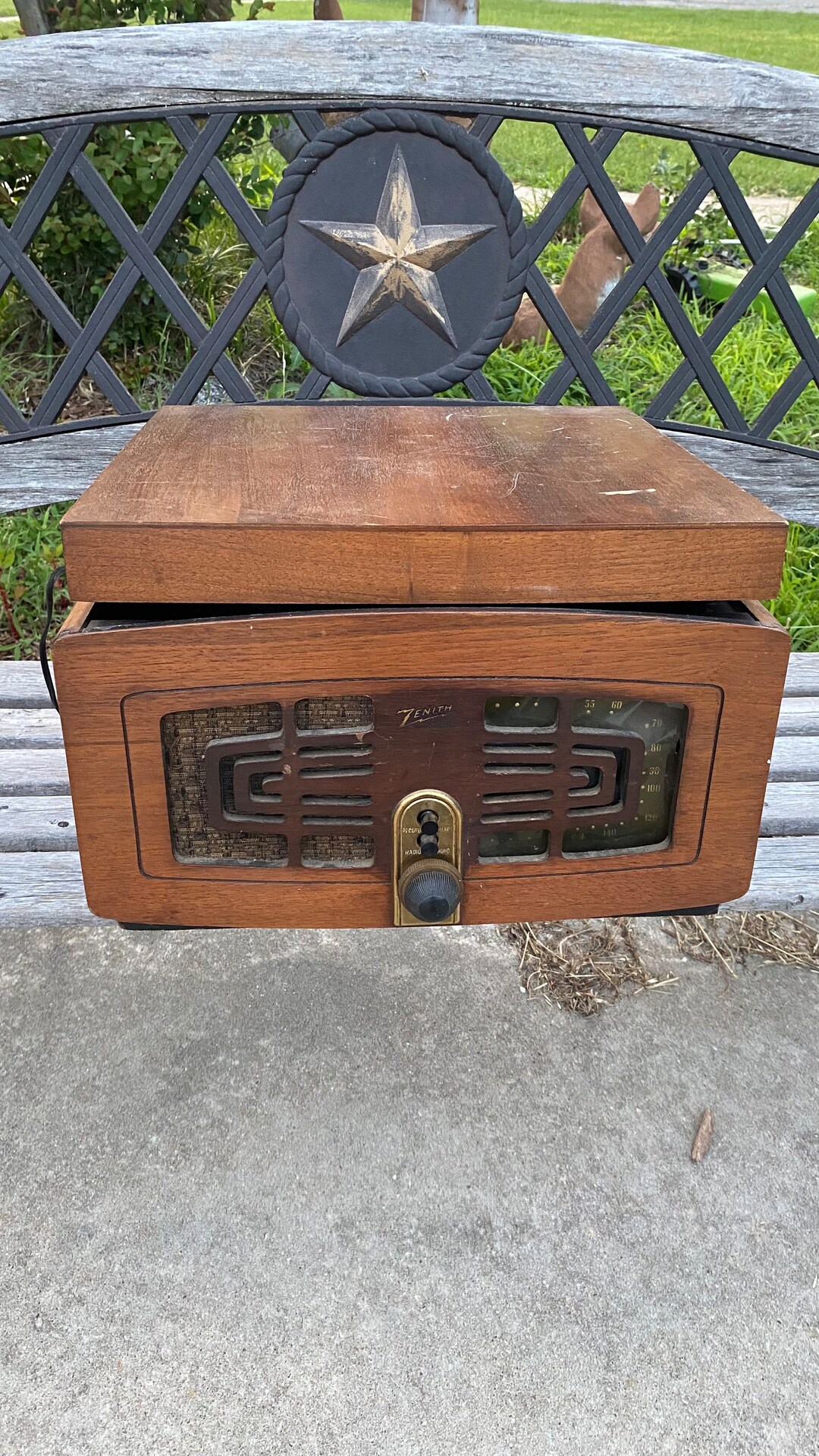 Vintage 1949 Zenith Record Player/ Radio. Cabinet is in Really - Etsy