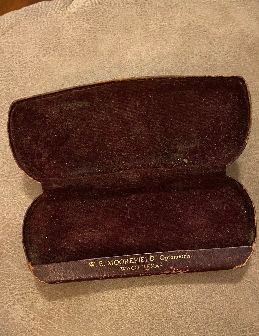 Vintage Eyeglass Case With Texas Advertising “ W. E. MOOREFIELD ...