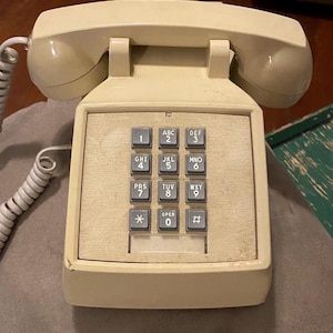 Vintage 1990 Cortelco Beige Desktop Pushbutton Telephone, Model 250044 ...