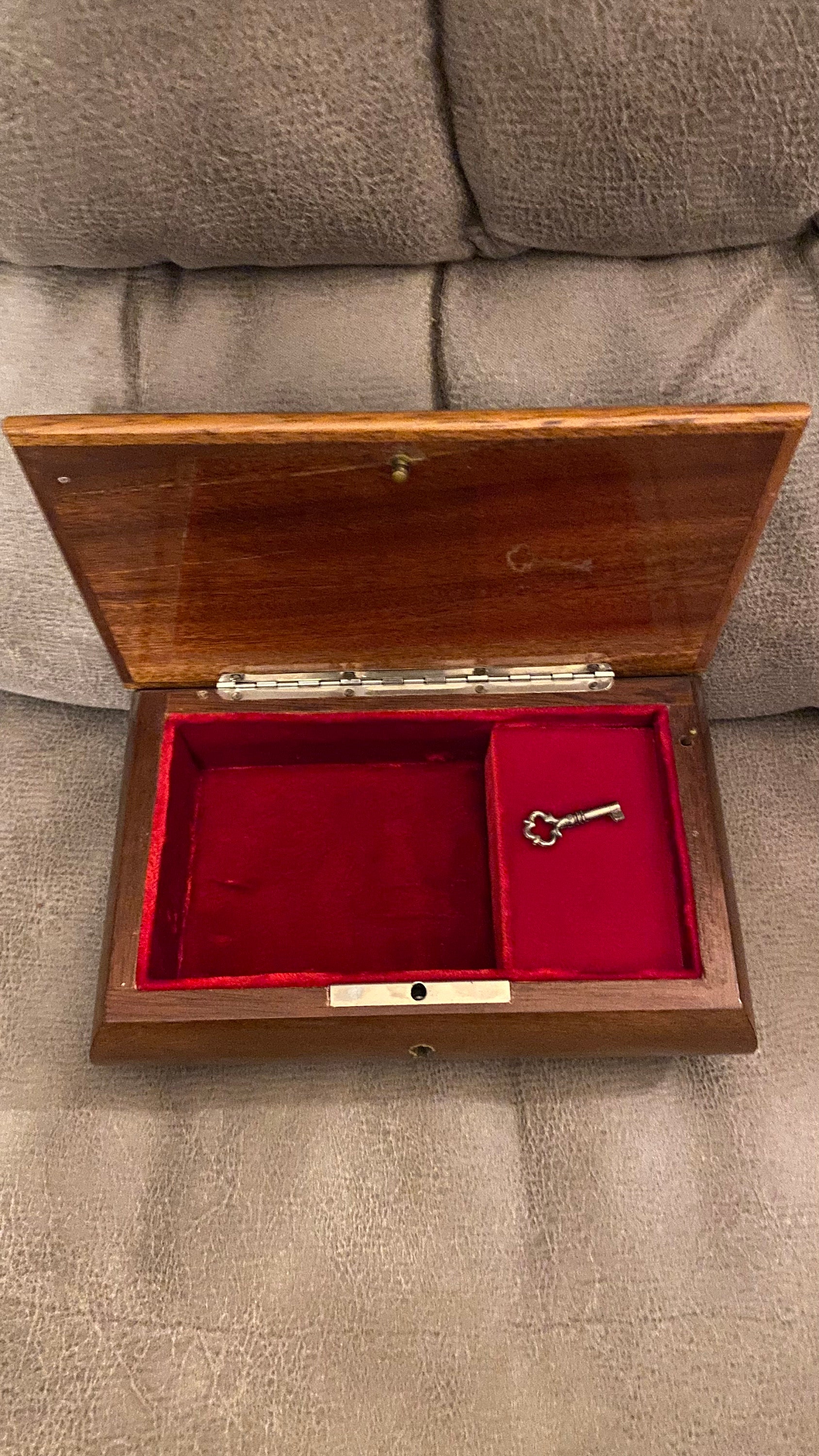 Vintage Sorento Music Box With Lock & Key From Sorento With Inlaid ...