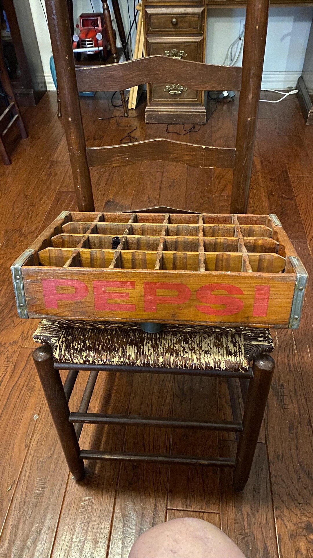 Vintage Pepsi Yellow 24 Bottle Wooden Cartoon in Awesome Condition and ...