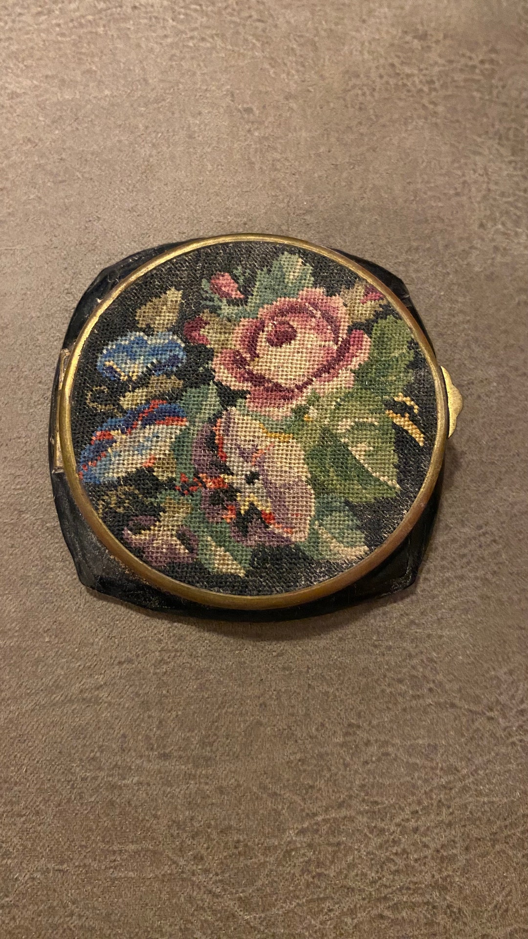 Vintage Compact With Floral Design Tapestry Decorative Top With Mirror ...