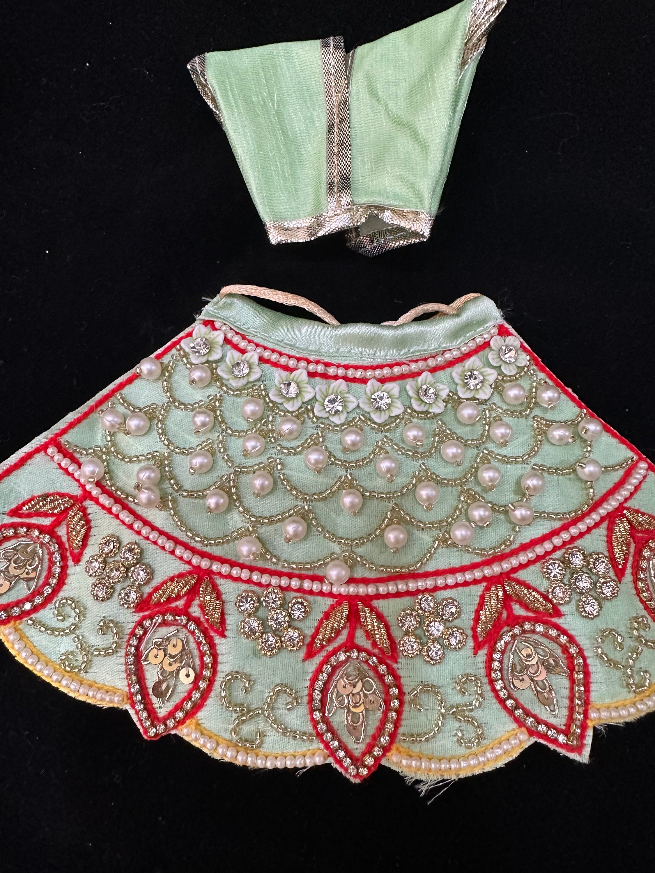 Amazing Radha Krishna Dress / Available in Size 3 and 4 Inches Lehenga ...