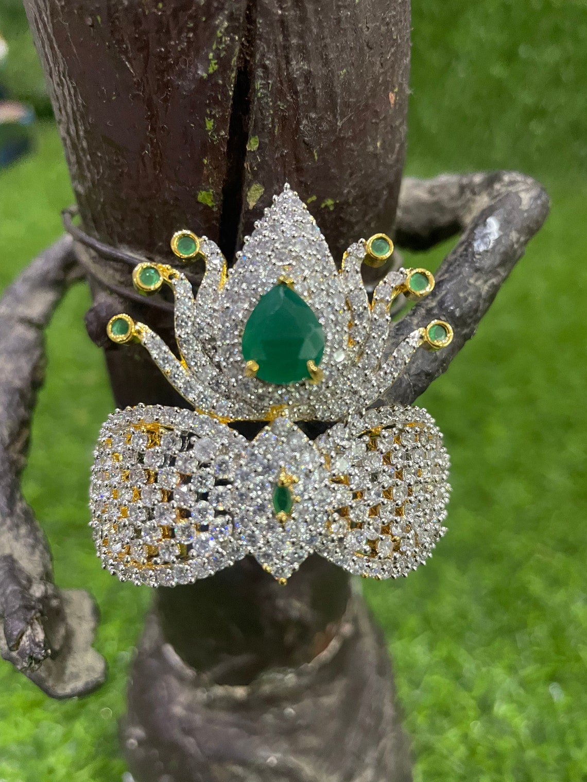 American Diamond Embellished Radha Krishna Mukut / Laddu Gopal Statue ...