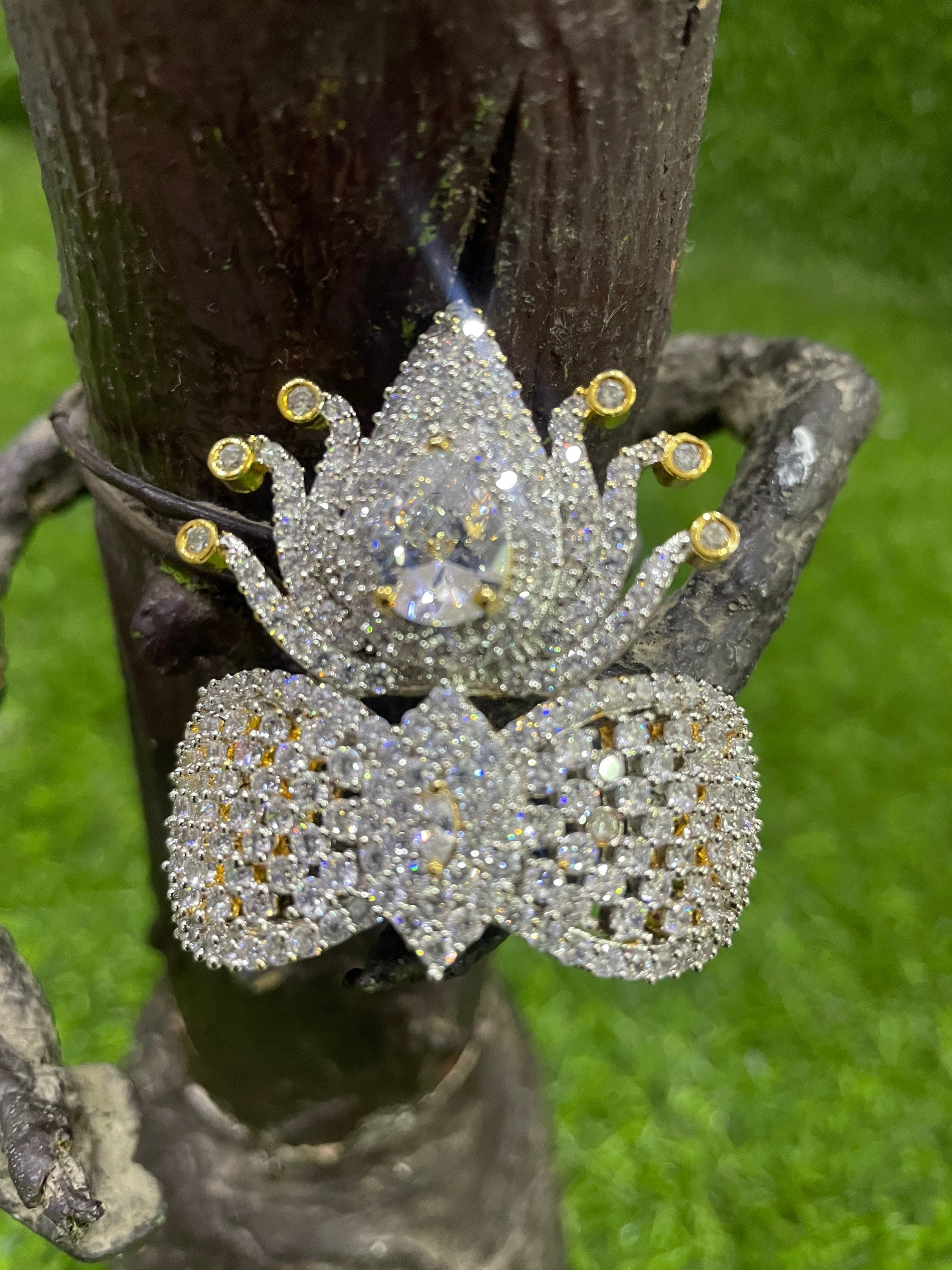 American Diamond Embellished Radha Krishna Mukut / Laddu Gopal Statue ...