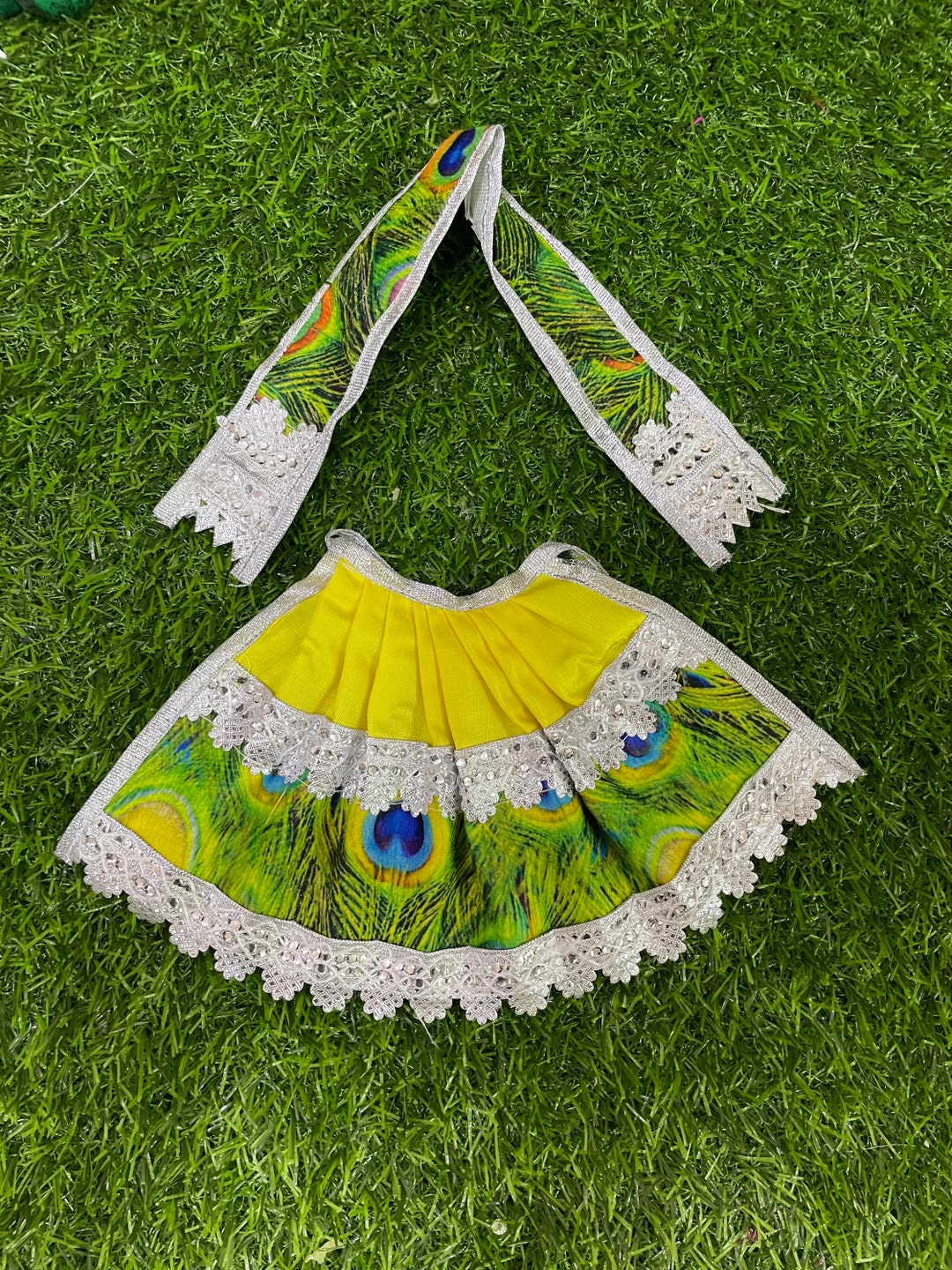 Amazing Ganesh Ji , Radha Rani and Mata Rani Lehenga Patka / Available ...