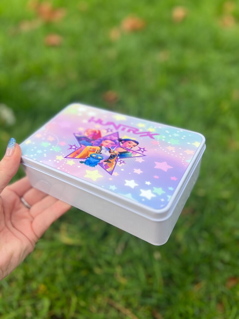 HUNTRIX Character Tin | Pastel Aesthetic Gift Box | Kids Storage Tin ...