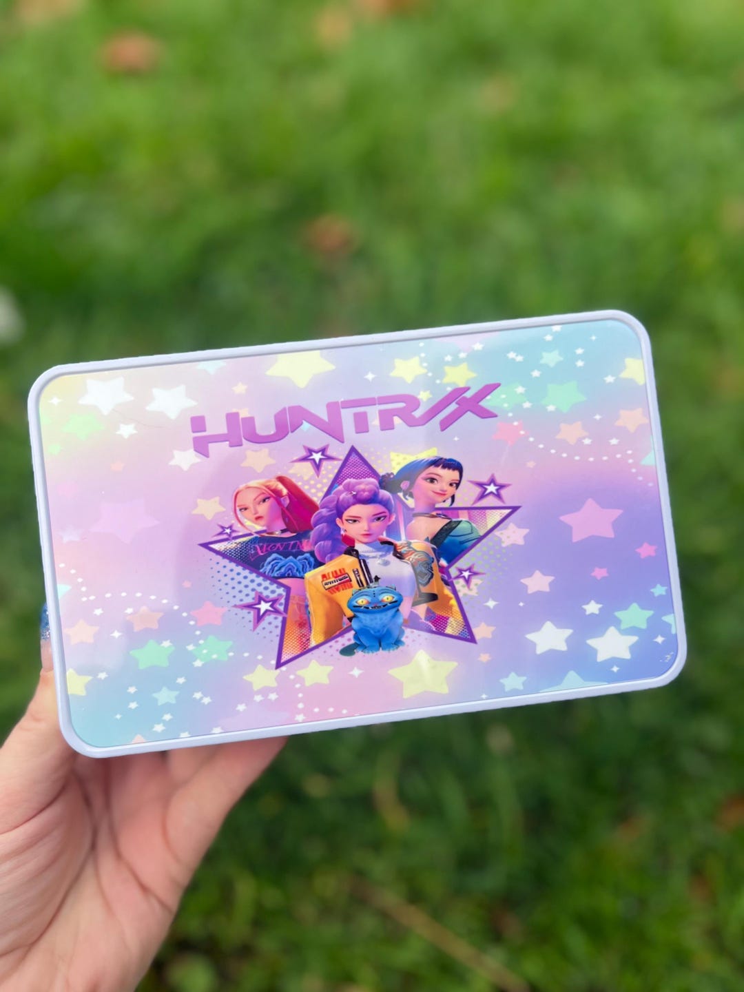 HUNTRIX Character Tin | Pastel Aesthetic Gift Box | Kids Storage Tin ...