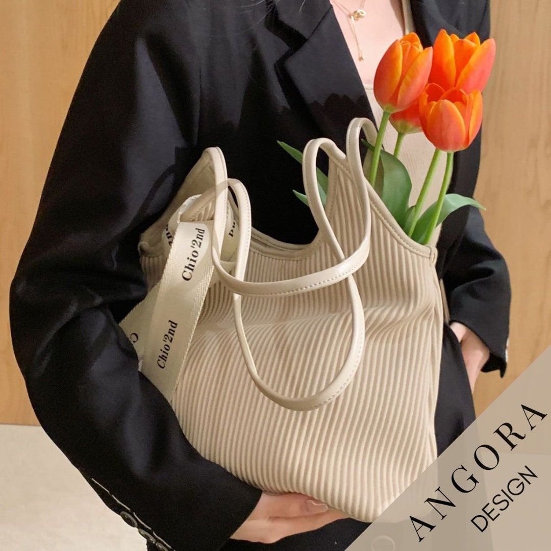 White Leather Pleated Shoulder Bag, Casual Handbag for Womens, Top ...