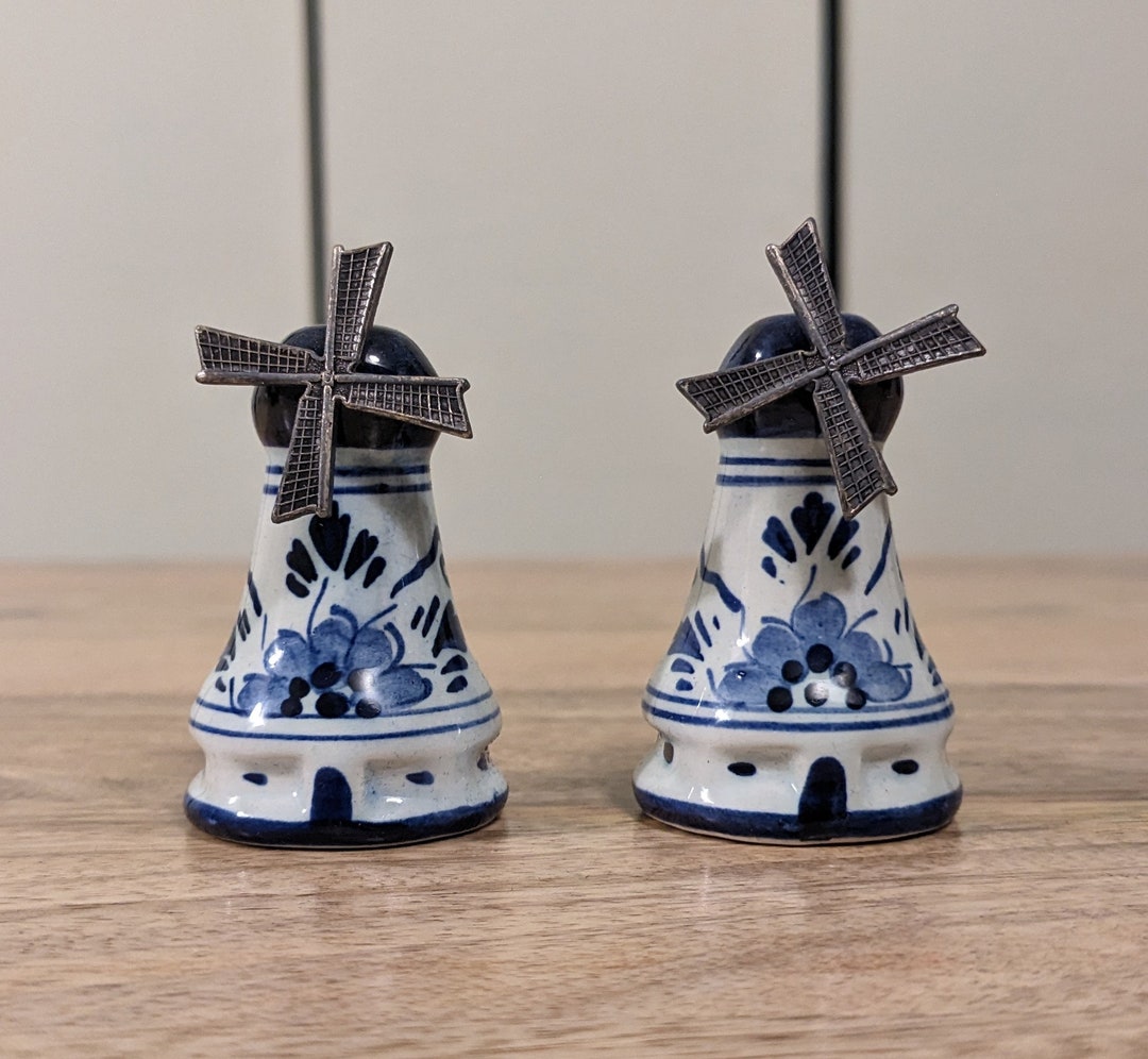 Vintage Delft Holland Windmill Salt & Pepper Shakers - Etsy