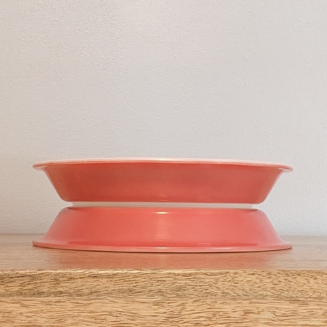 Vintage Pyrex Flamingo Pink Pie Plates - Etsy